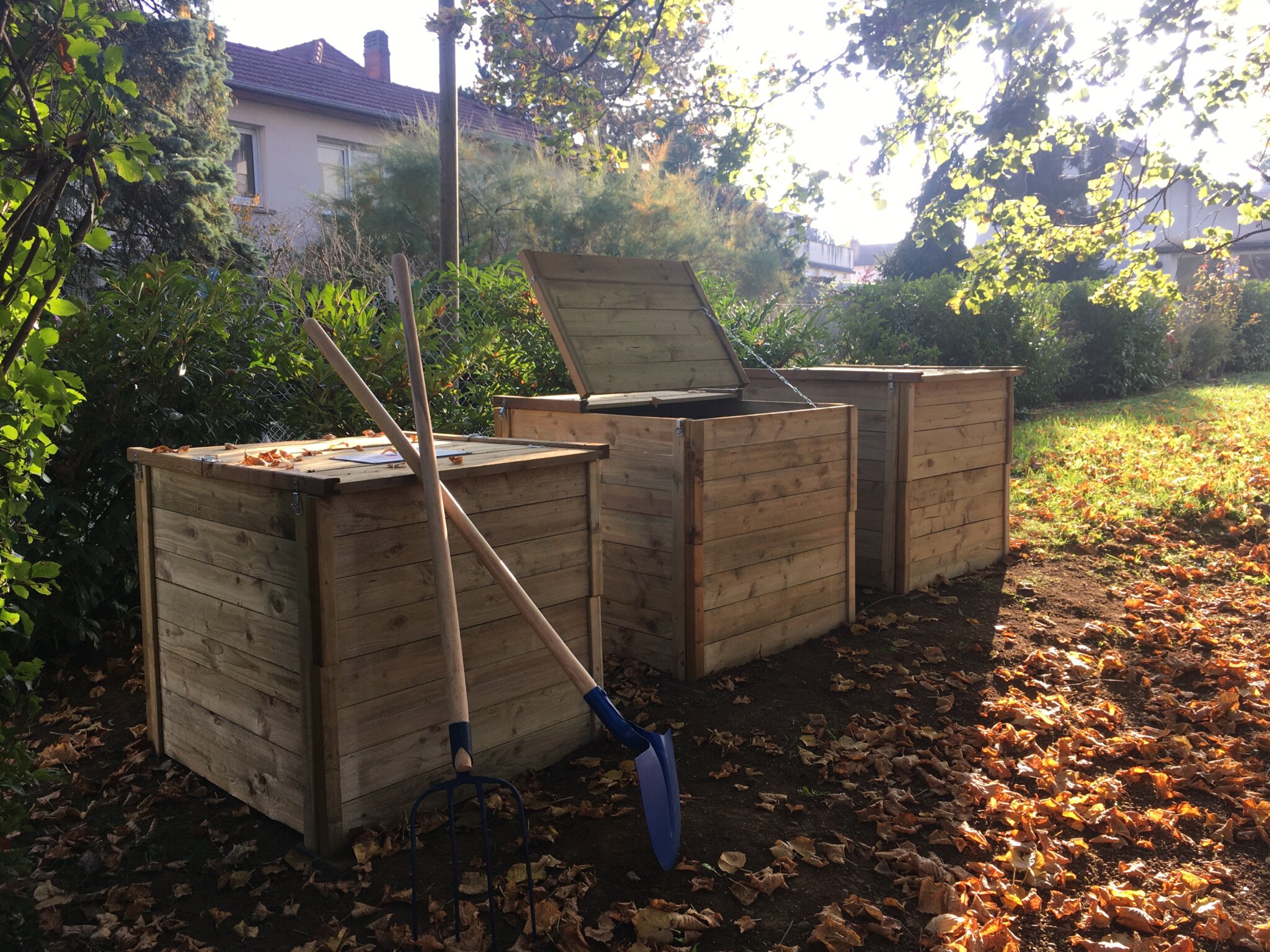 Compostage collectif en pied d’immeuble – Trivial Compost